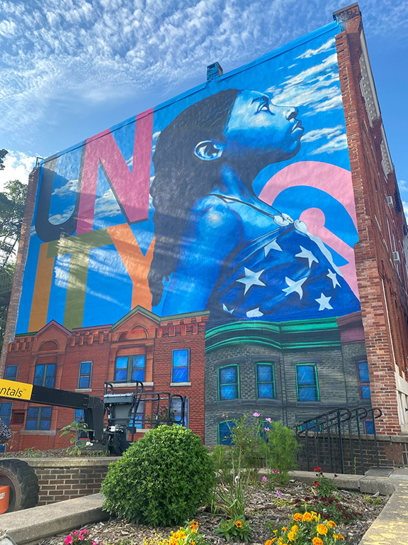Twin murals at Park and North Avenues completed – Bolton Hill