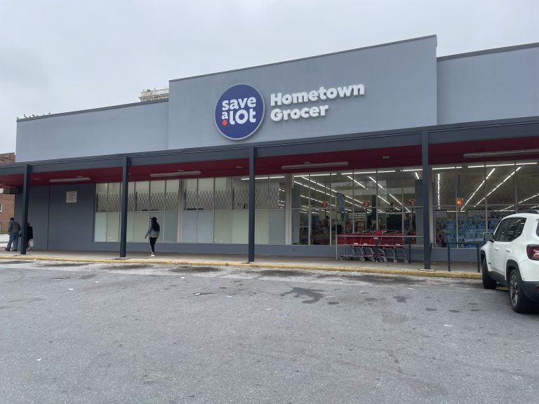 Sav-a-Lot has a spiffy new look, and new ambitions – Bolton Hill